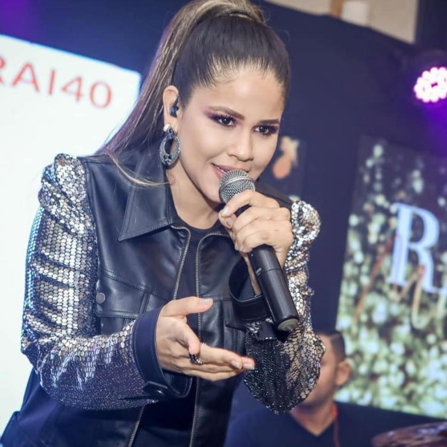 CULTURA Música sertaneja é atração com a cantora Jéssik Sousa no Pôr do ...